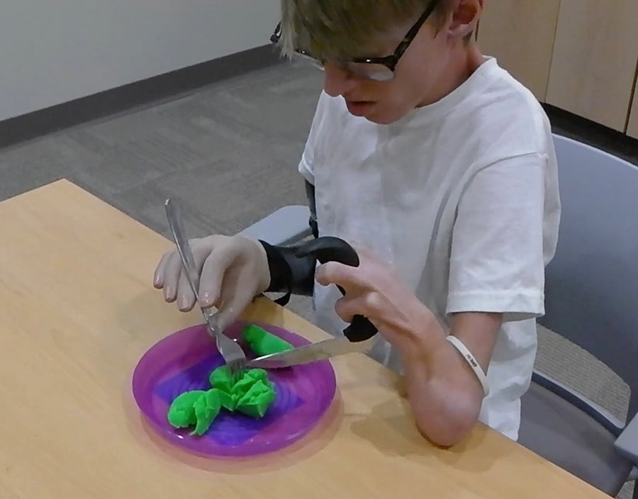 Kitchen Tips for Upper Limb Amputees - Cutting and Chopping